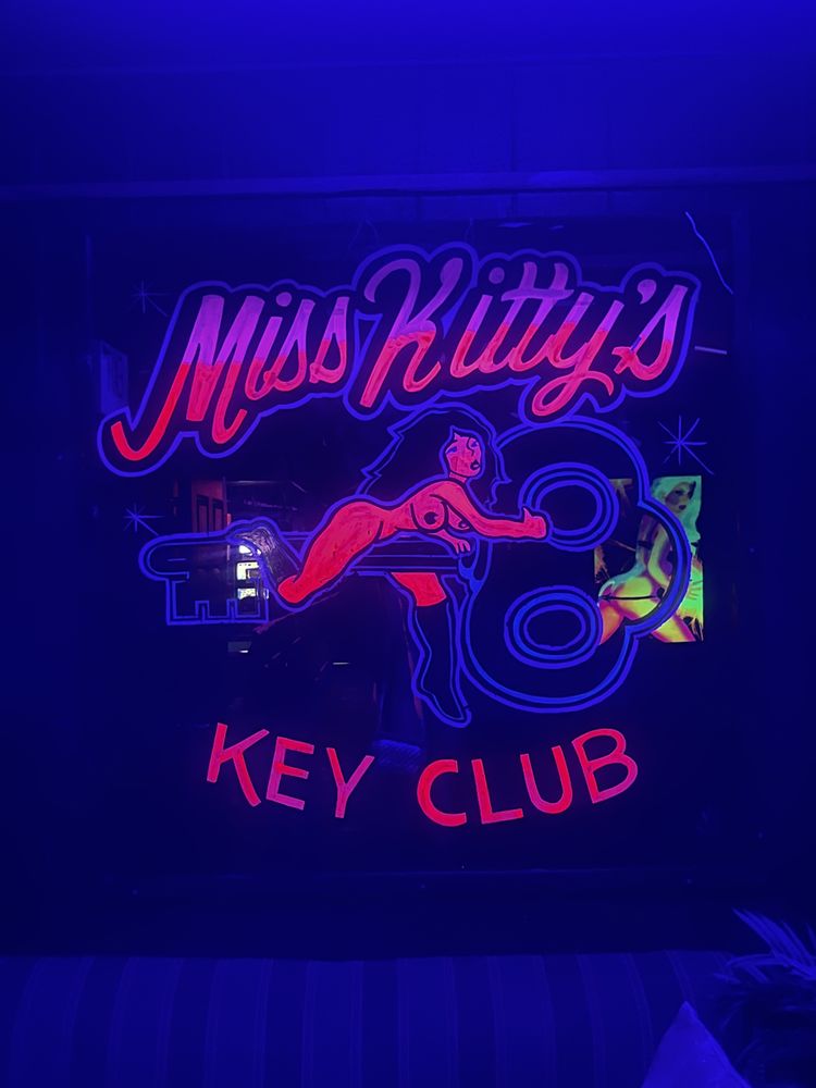 MISS KITTY’S - Updated October 2025 - 5200 Bunkum Rd, East Saint Louis ...