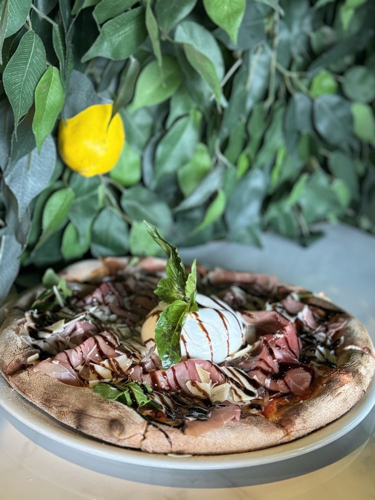 IL LAGO TRATTORIA - Updated May 2024 - 302 Photos & 84 Reviews - 2475 ...