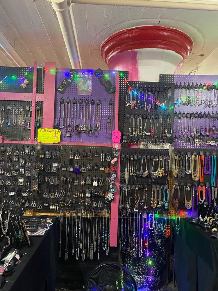 SUPER FLEA - Updated March 2025 - 17 Reviews - 6200 St John Ave, Kansas ...