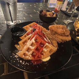 THE VAULT - Updated July 2025 - 332 Photos & 120 Reviews - 3120 Donald ...