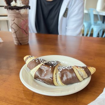 DULCE MAMI CAFÉ RIVERSIDE - Updated October 2025 - 115 Photos & 51 ...