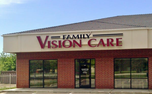 FAMILY VISION CARE - Updated October 2025 - 15 Photos - 1055 N ...