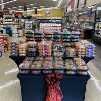 VONS - Updated July 2025 - 161 Photos & 162 Reviews - 11861 Valley View ...