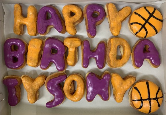 BOSTON CREAM DONUT - Updated May 2024 - 1105 Photos & 104 Reviews ...