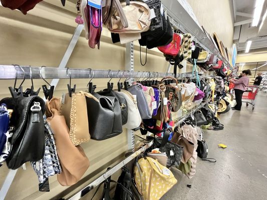 SAVERS - Updated December 2025 - 225 Photos & 340 Reviews - 7117 ...