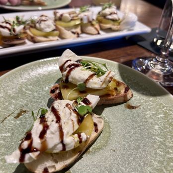 GRACKLE - Updated May 2025 - 103 Photos & 52 Reviews - 11852 Elm Creek ...