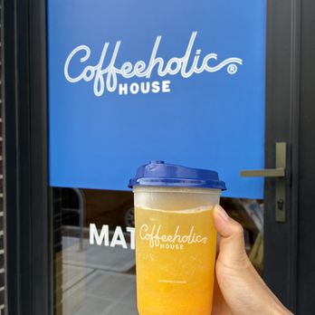COFFEEHOLIC HOUSE - Updated November 2025 - 69 Photos & 23 Reviews - 4417 Wallingford Ave N ...