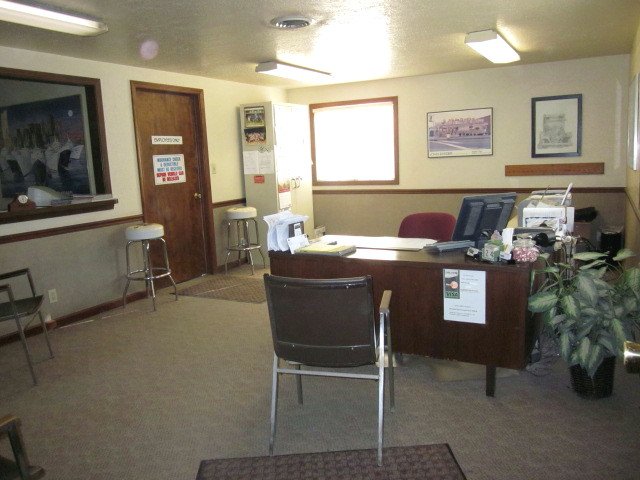 PHILLIPS AUTOBODY - Updated May 2025 - 1435 E Lake Ave, Peoria Heights ...