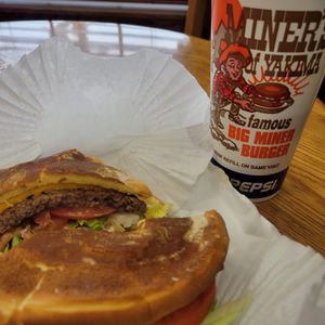 MINER’S DRIVE-IN RESTAURANT - 361 Photos & 611 Reviews - 2415 S 1st St ...