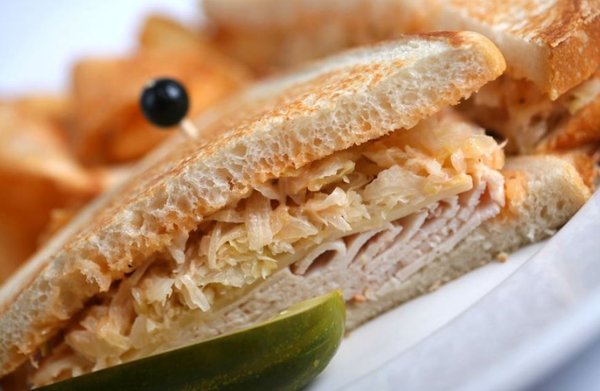 FIDDLER, FIFER & PRACTICAL CAFE - Updated September 2025 - 329 Photos ...