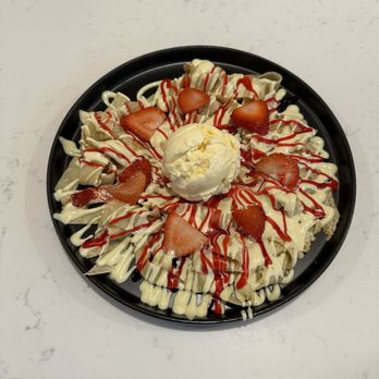 LUNE CAFE - Updated January 2025 - 136 Photos & 78 Reviews - 107 1st ...