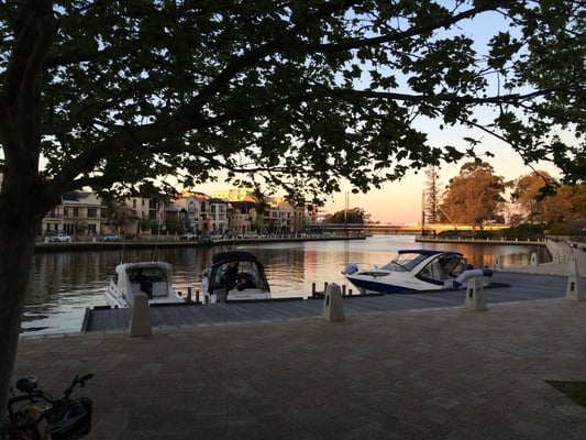 THE ROYAL ON THE WATERFRONT - Updated January 2026 - 75 Photos & 52 ...