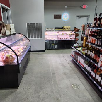 LOCAL CRAFT CELLAR - Updated December 2025 - 7085 C Ave NE, Cedar ...