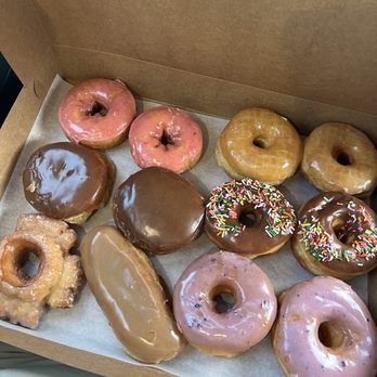 FRESH DONUT & DELI - Updated January 2025 - 254 Photos & 400 Reviews ...