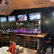 SLADE’S BAR & GRILL - 145 Photos & 206 Reviews - 958 Tremont St ...