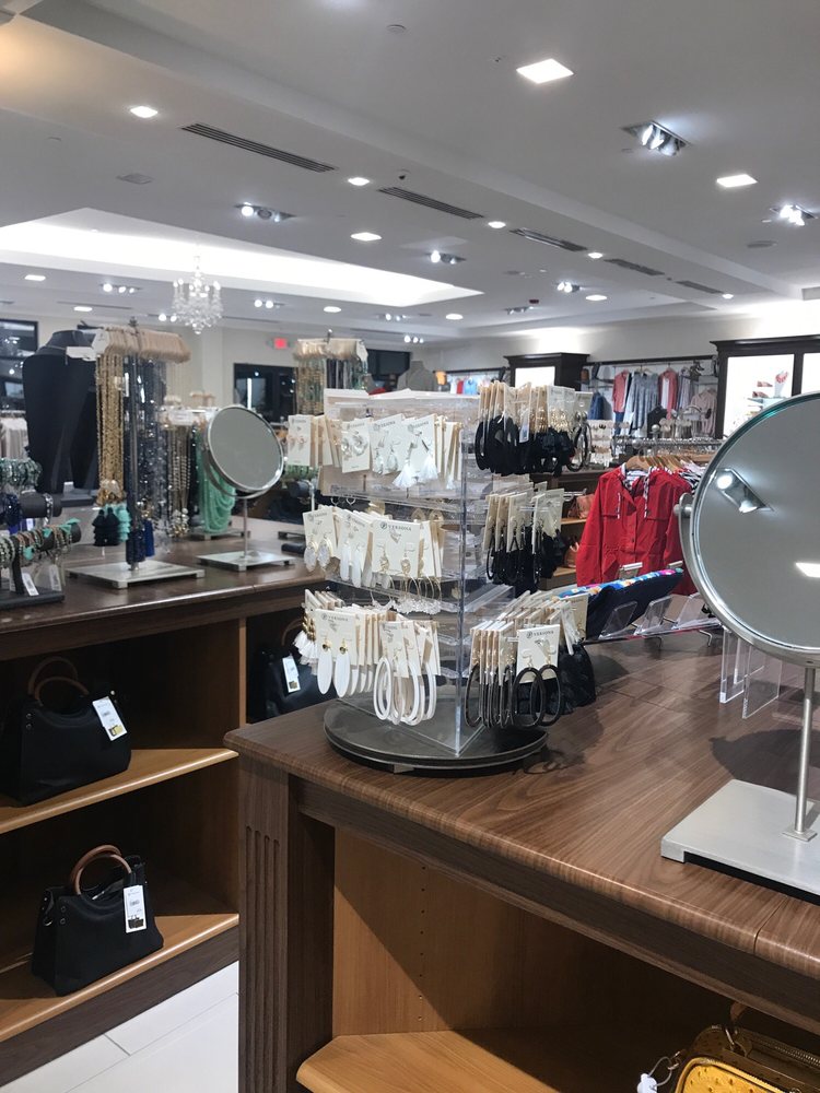 VERSONA ACCESSORIES - 13 Reviews - 8161 Brier Creek Pkwy, Raleigh ...
