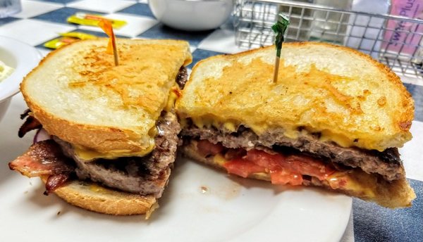 MEL DOG’S CAFE - 142 Photos & 197 Reviews - 9766 Waterman Rd, Elk Grove ...