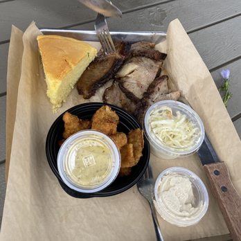 THE FISHIN’ PIG - Updated October 2024 - 142 Photos & 269 Reviews - 117 ...