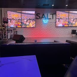 SALT BAR & BISTRO - Updated December 2025 - 90 Photos & 31 Reviews ...