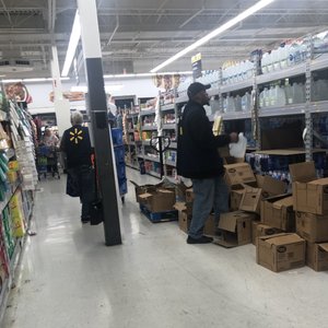 WALMART SUPERCENTER - 111 Photos & 92 Reviews - 9450 Joliet Rd ...