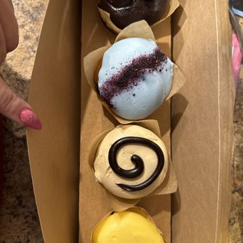 URBAN COOKIES BAKESHOP - PHOENIX - Updated February 2025 - 1156 Photos ...