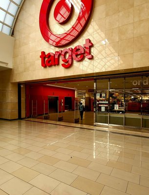 TARGET - Updated August 2025 - 384 Photos & 471 Reviews - 2195 Glendale ...