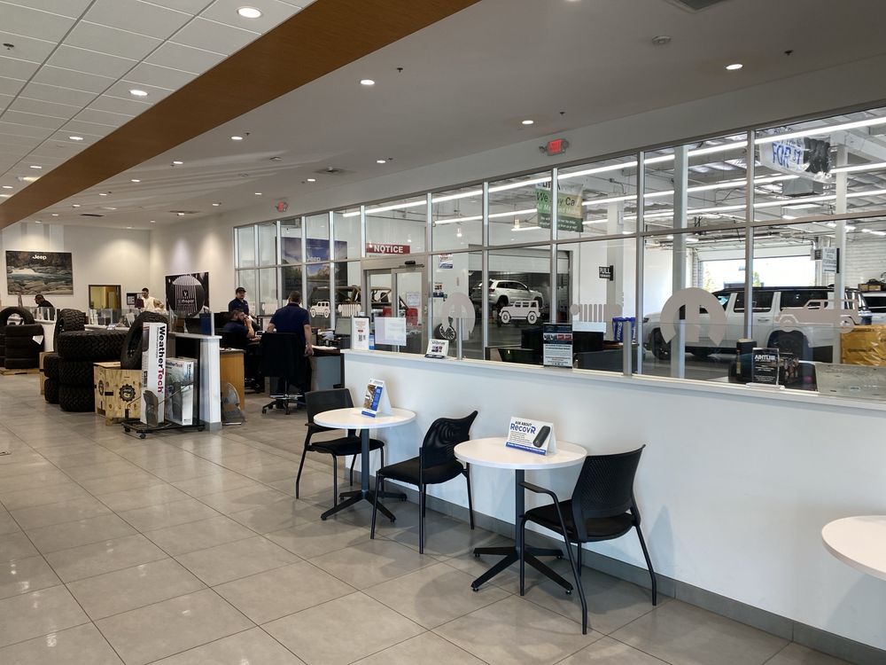 LITHIA CHRYSLER JEEP OF RENO - Updated December 2025 - 107 Photos & 329 ...