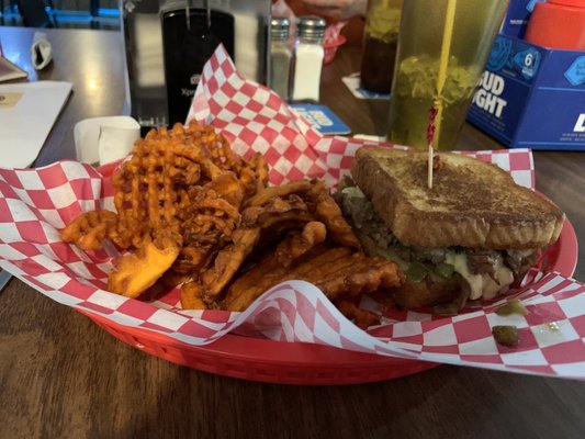 BALLERS - Updated November 2025 - 2007 Belmont Ave, Parsons, Kansas ...