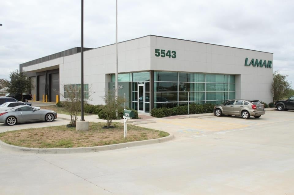 LAMAR OUTDOOR ADVERTISING - 5543 E Hwy 359, Laredo, Texas - Advertising ...