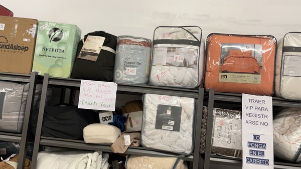 DAILY DEALZ - Updated August 2025 - 39 Photos & 11 Reviews - 7802 S ...