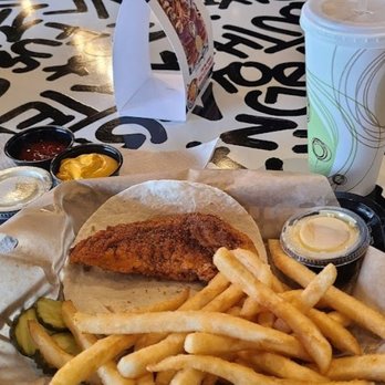 HOT CHICKEN ALLEY - Updated July 2024 - 196 Photos & 289 Reviews ...