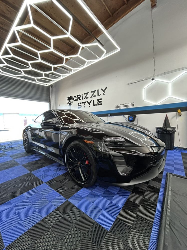 GRIZZLY STYLE - Updated January 2026 - 260 Photos & 325 Reviews - 233 S ...