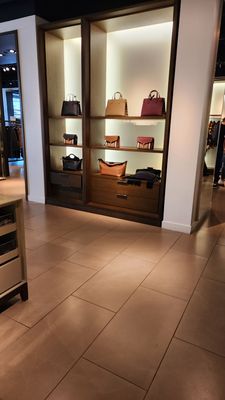 BURBERRY OUTLET - Updated December 2025 - 28 Photos & 117 Reviews ...