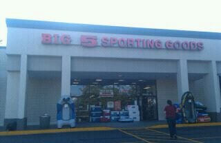 BIG 5 SPORTING GOODS - Updated March 2025 - 15 Reviews - 18600 33rd Ave ...