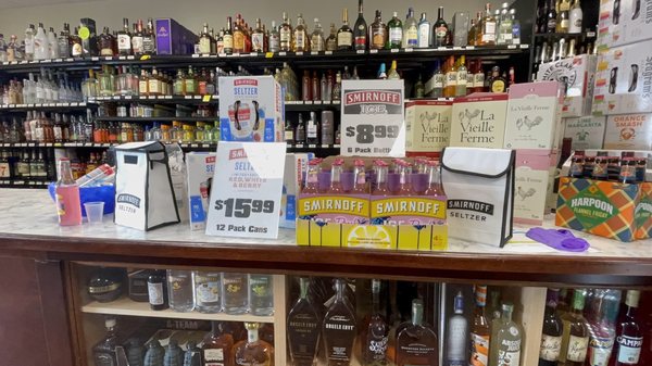 POPLAR SPORTS BAR & GRILLE - Updated October 2025 - 19 Photos & 47 ...