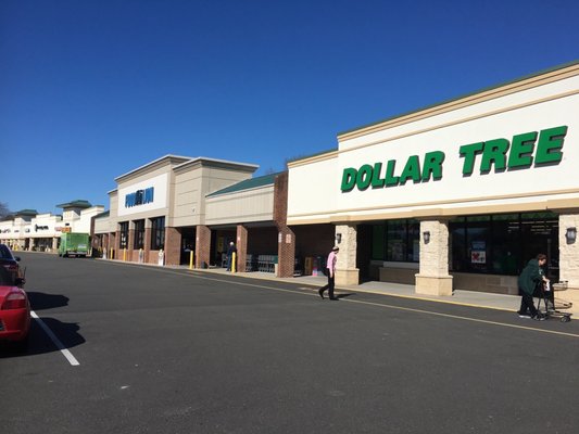 DOLLAR TREE - Updated January 2025 - 1340 N Great Neck Rd, Virginia ...