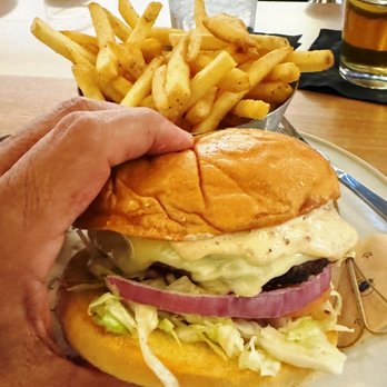 BIRDIE’S BARROOM AND KITCHEN - Updated May 2025 - 119 Photos & 69 ...