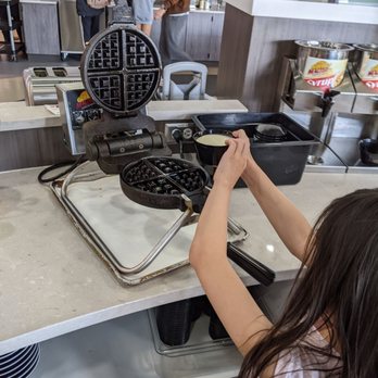 SFU DINING COMMONS - Updated June 2025 - 37 Photos - 8888 University ...