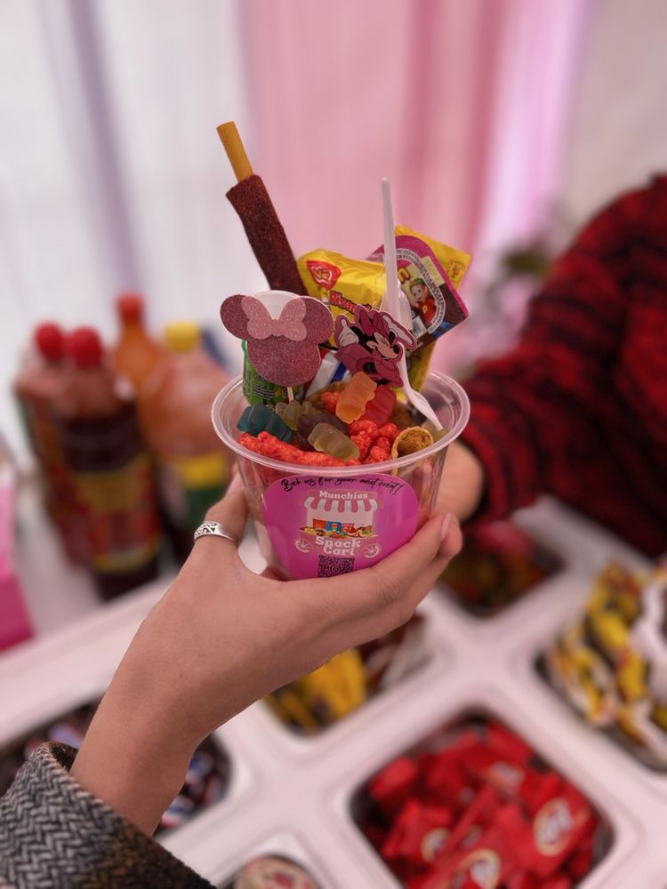 MUNCHIES SNACK CART - Updated October 2025 - 10 Photos - Los Angeles ...