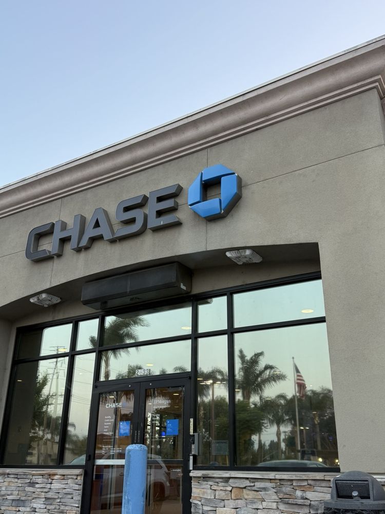 CHASE BANK - Updated December 2025 - 24 Photos & 30 Reviews - 2633 E ...