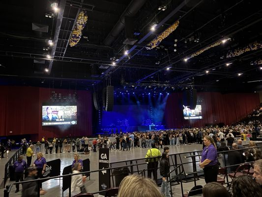 MARK G ETESS ARENA - Updated December 2025 - 75 Photos & 31 Reviews ...