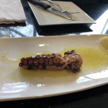 DEMOS - Updated November 2025 - 134 Photos & 205 Reviews - 64 Mt Auburn ...