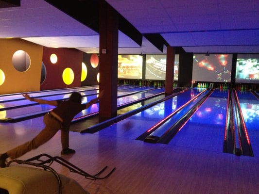 BOWLMOR CUPERTINO - Updated May 2026 - 597 Photos & 1177 Reviews ...