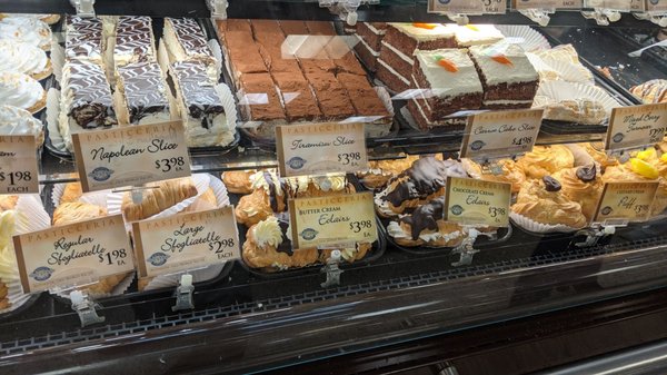 DELALLO ITALIAN MARKETPLACE - 136 Photos & 120 Reviews - 6390 Rt 30 ...