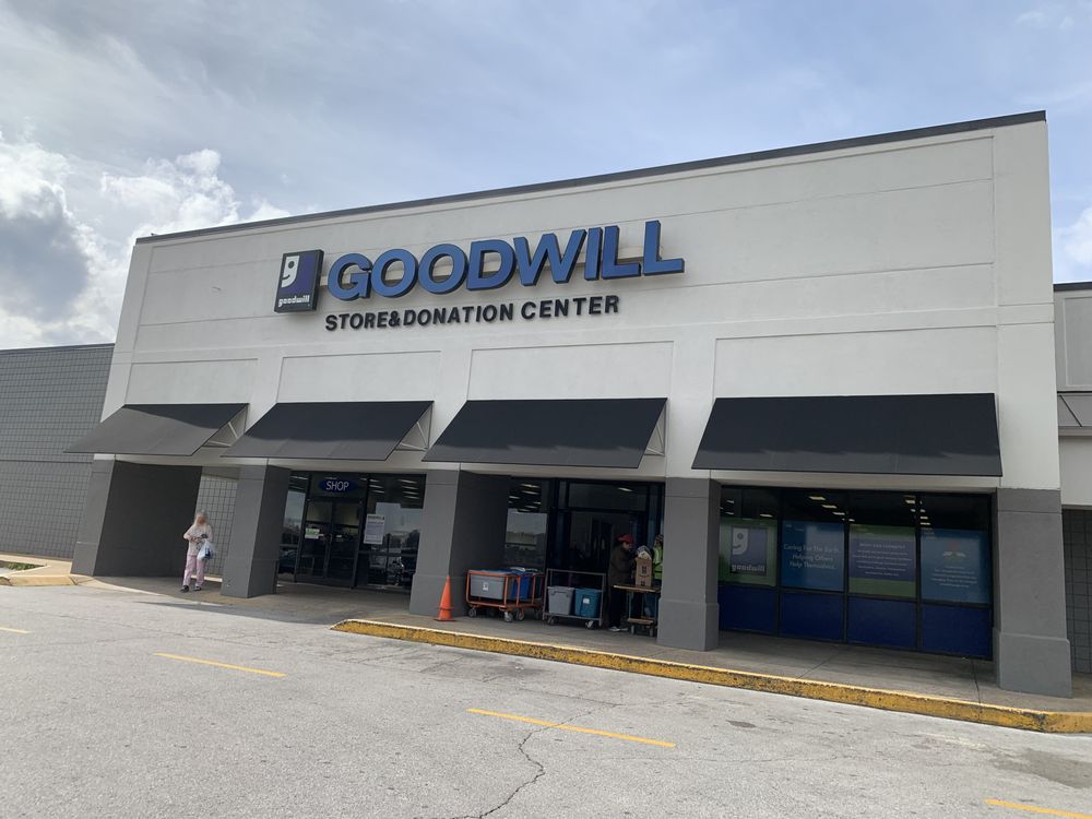 GOODWILL INDUSTRIES - Updated May 2025 - 20 Photos & 10 Reviews - 1966 ...