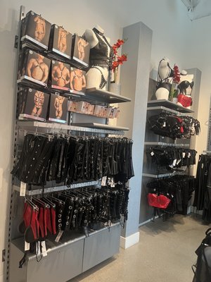 THE LOVE STORE - Updated December 2024 - 22 Photos & 53 Reviews - 4421 ...