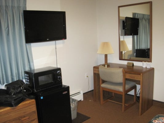 BLUEBIRD MOTEL - Updated October 2025 - 10 Photos & 20 Reviews - 231 ...