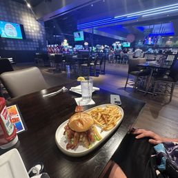 DAVE & BUSTER’S AUSTIN - SOUTH - Updated December 2025 - 44 Photos & 28 ...