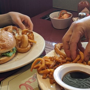 COUNTRY CAFE RIDGEFIELD - Updated March 2025 - 120 Photos & 181 Reviews ...