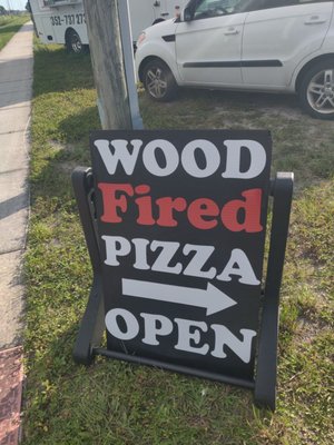 LA FLORIZZA PIZZA - 33 Photos & 10 Reviews - 3275 Commercial Way ...